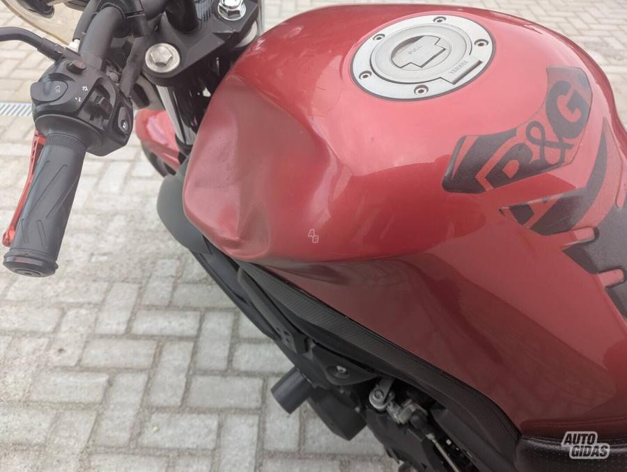 Sarkans Yamaha XJ 2012 Viļņa, ar dzinēja tilpumu 0.60 L un nobraukumu 28 tūkst. km par 2800 €, foto 6 vietnē AUTOMOTO.COM.LV
