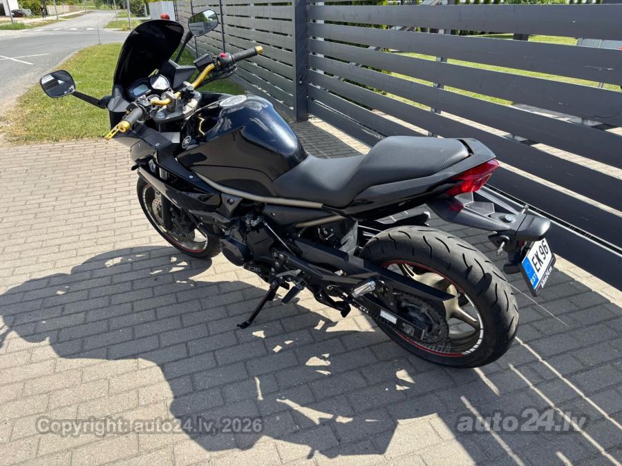 Черный Ямаха XJ6 2009 в Сауэ, объемом двигателя 0.60 л и пробегом 40 тыс. км за 2990 €, фото 3 на AUTOMOTO.COM.LV