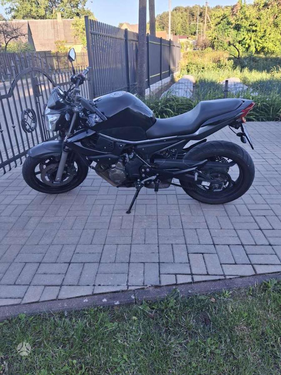 Melns Yamaha XJ6 2009 Anykščiai, ar dzinēja tilpumu 0.60 L un nobraukumu 31 tūkst. km par 2200 €, foto 5 vietnē AUTOMOTO.COM.LV