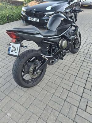 Melns Yamaha XJ6 2009 Anykščiai, ar dzinēja tilpumu 0.60 L un nobraukumu 31 tūkst. km par 2200 €, foto 8 vietnē AUTOMOTO.COM.LV