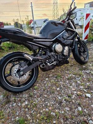 Black Yamaha XJ6 2009 in Kaunas, with an engine capacity of 0.60 L and mileage of 60 thousand km for 2150 €, photo 9 on AUTOMOTO.COM.LV