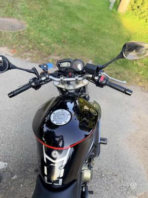 Black Yamaha XJ6 2009 in Taurage, with an engine capacity of 0.60 L and mileage of 29 thousand km for 3000 €, photo 6 on AUTOMOTO.COM.LV