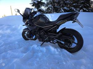 Melns Yamaha XJ6 2010 Viļņa, ar dzinēja tilpumu 0.60 L un nobraukumu 72 tūkst. km par 3400 €, foto 4 vietnē AUTOMOTO.COM.LV