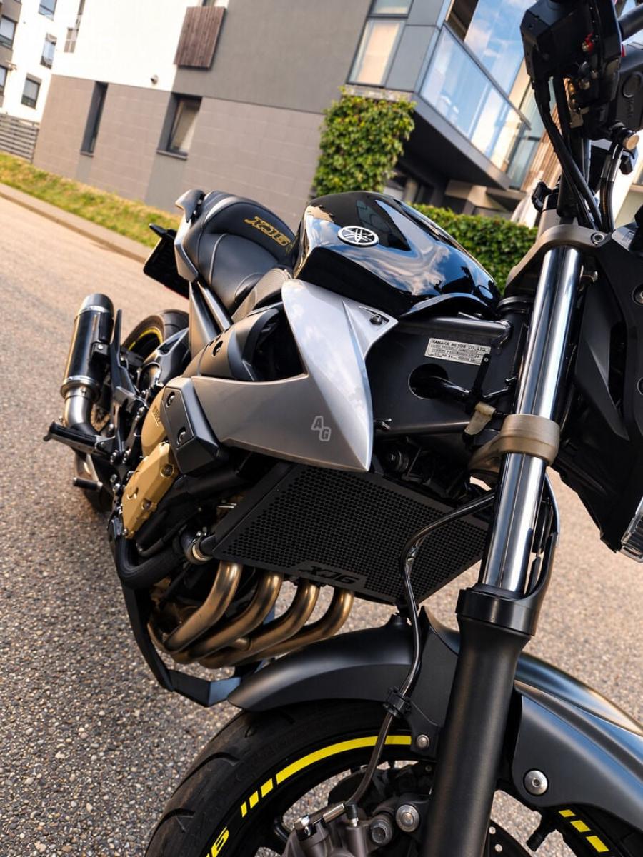 Melns Yamaha XJ6 2010 Viļņa, ar dzinēja tilpumu 0.60 L un nobraukumu 43 tūkst. km par 3650 €, foto 4 vietnē AUTOMOTO.COM.LV