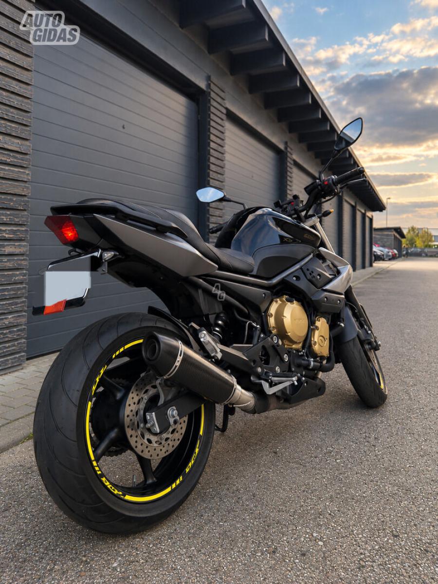 Melns Yamaha XJ6 2010 Viļņa, ar dzinēja tilpumu 0.60 L un nobraukumu 43 tūkst. km par 3650 €, foto 9 vietnē AUTOMOTO.COM.LV