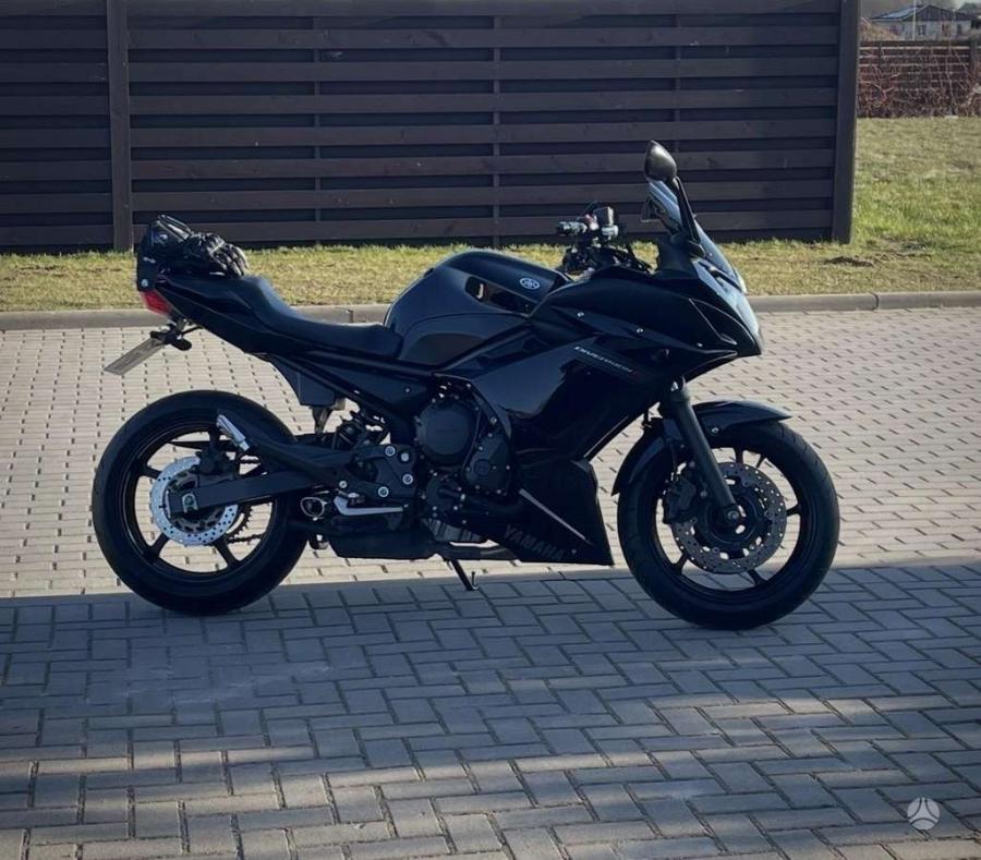 Melns Yamaha XJ6 2011 Klaipėda, ar dzinēja tilpumu 0.60 L un nobraukumu 37 tūkst. km par 3950 €, foto 3 vietnē AUTOMOTO.COM.LV