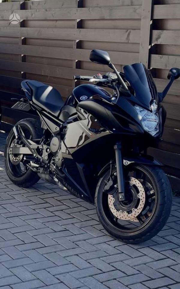 Black Yamaha XJ6 2011 in Klaipeda, with an engine capacity of 0.60 L and mileage of 37 thousand km for 3950 €, photo 3 on AUTOMOTO.COM.LV