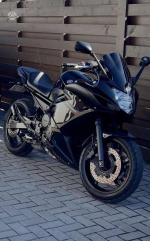 Melns Yamaha XJ6 2011 Klaipėda, ar dzinēja tilpumu 0.60 L un nobraukumu 37 tūkst. km par 3950 €, foto 4 vietnē AUTOMOTO.COM.LV