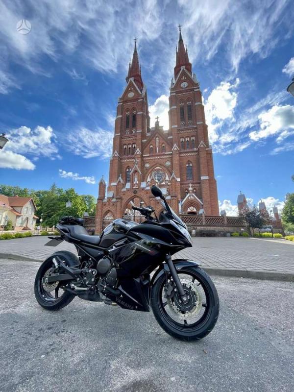 Black Yamaha XJ6 2011 in Klaipeda, with an engine capacity of 0.60 L and mileage of 37 thousand km for 3950 €, photo 4 on AUTOMOTO.COM.LV