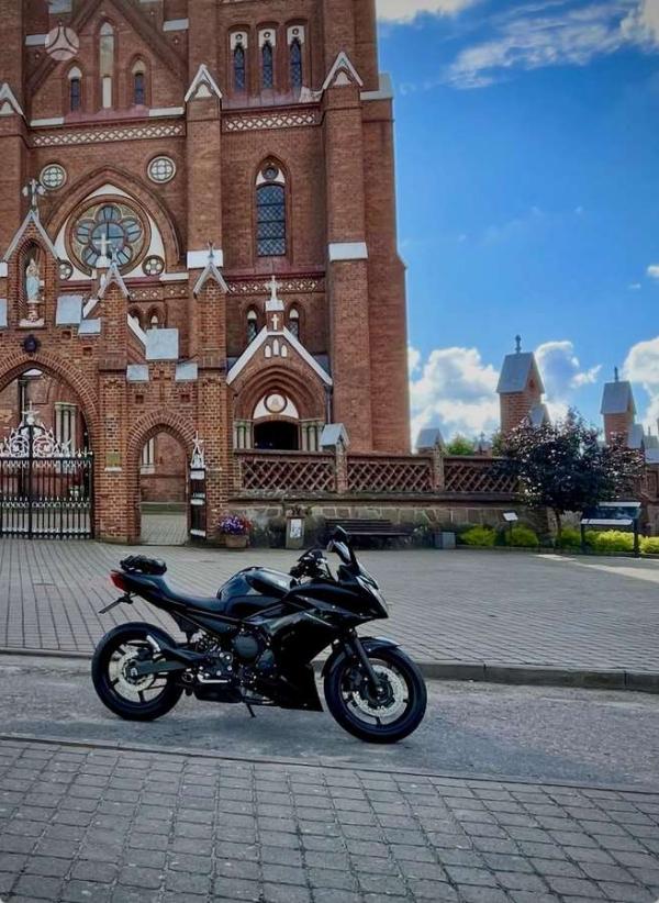 Black Yamaha XJ6 2011 in Klaipeda, with an engine capacity of 0.60 L and mileage of 37 thousand km for 3950 €, photo 5 on AUTOMOTO.COM.LV