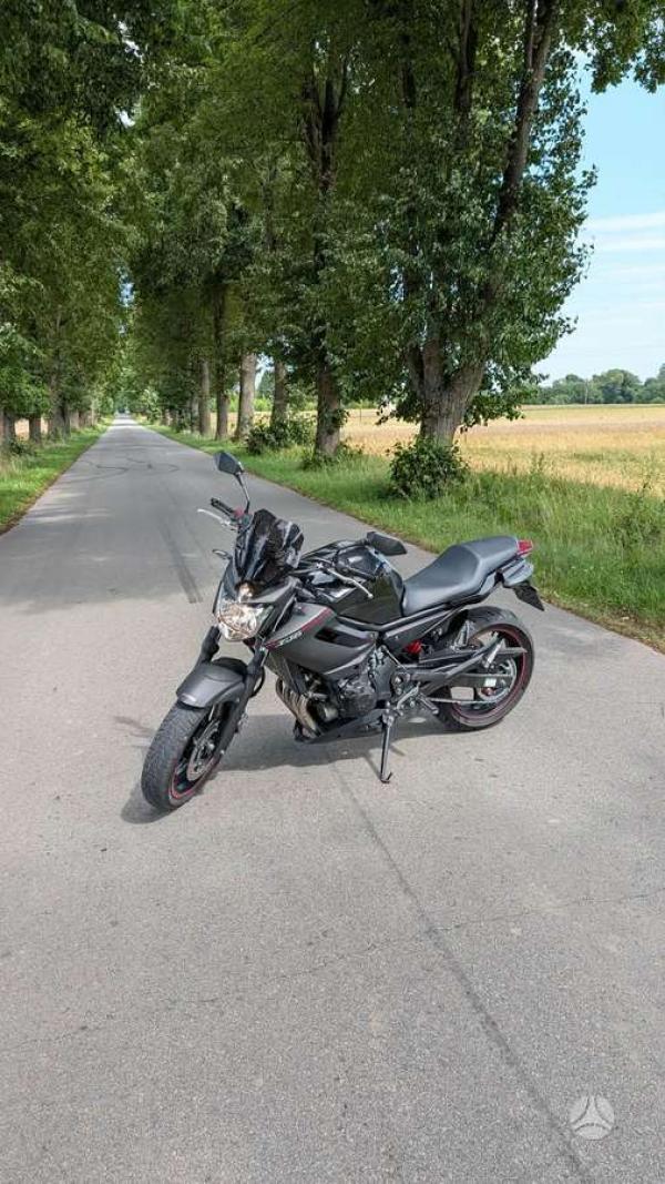 Black Yamaha XJ6 2014 in Kursenai, with an engine capacity of 0.60 L and mileage of 28 thousand km for 3750 €, photo 1 on AUTOMOTO.COM.LV