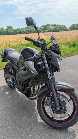 Black Yamaha XJ6 2014 in Kursenai, with an engine capacity of 0.60 L and mileage of 28 thousand km for 3750 €, photo 3 on AUTOMOTO.COM.LV