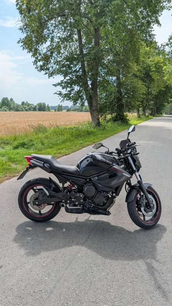 Black Yamaha XJ6 2014 in Kursenai, with an engine capacity of 0.60 L and mileage of 28 thousand km for 3750 €, photo 4 on AUTOMOTO.COM.LV