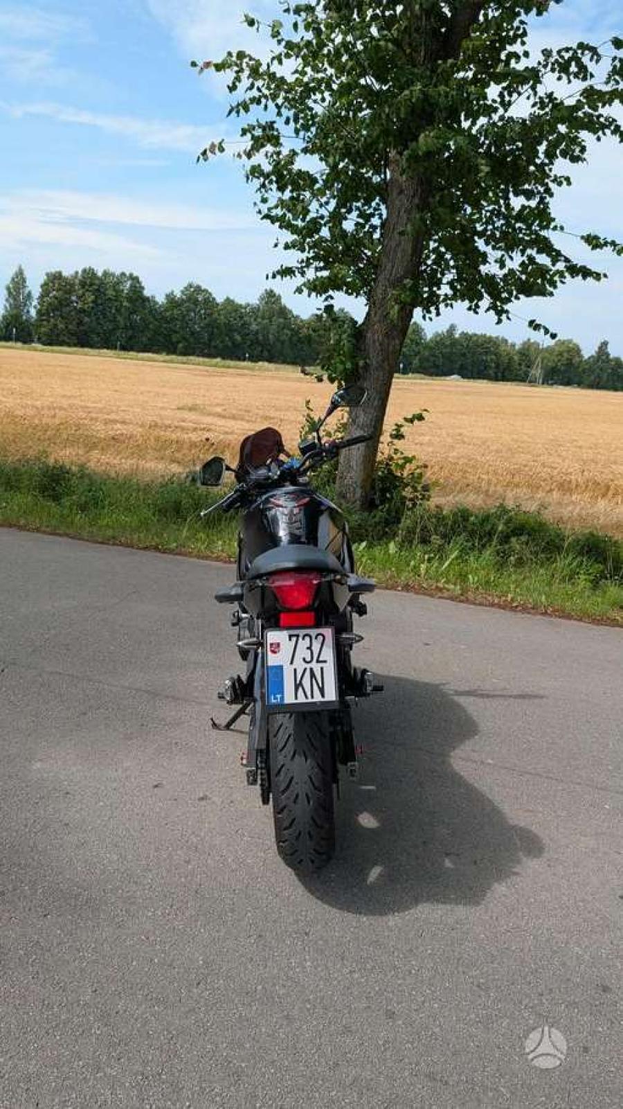 Black Yamaha XJ6 2014 in Kursenai, with an engine capacity of 0.60 L and mileage of 28 thousand km for 3750 €, photo 8 on AUTOMOTO.COM.LV