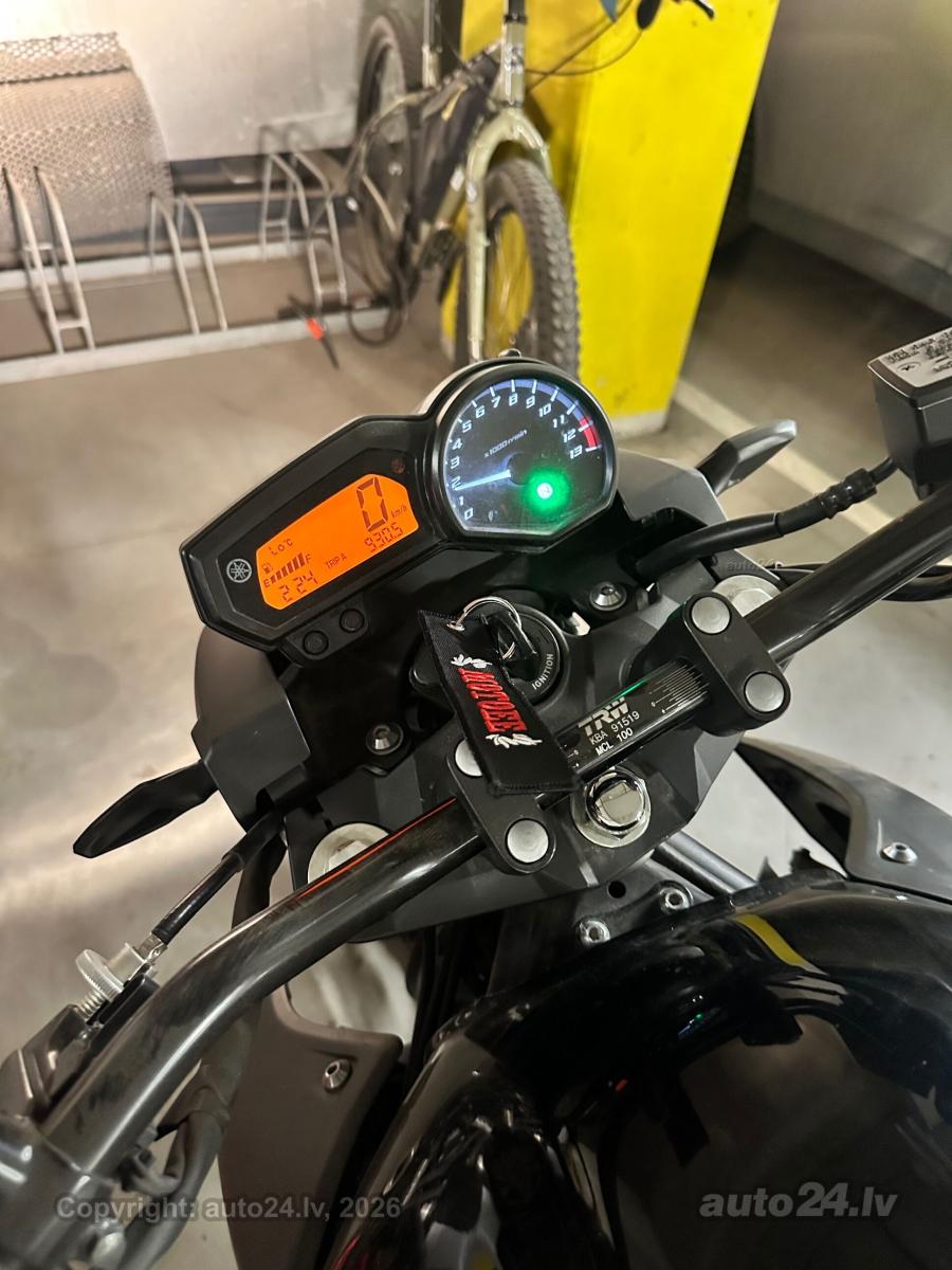 Black Yamaha XJ6 2015 in Johvi, with an engine capacity of 0.60 L and mileage of 17 thousand km for 4000 €, photo 1 on AUTOMOTO.COM.LV