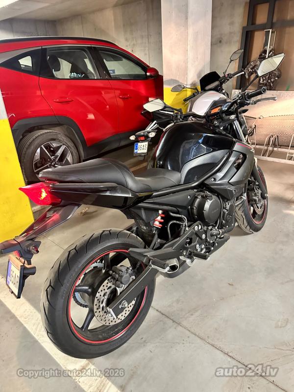 Black Yamaha XJ6 2015 in Johvi, with an engine capacity of 0.60 L and mileage of 17 thousand km for 4000 €, photo 7 on AUTOMOTO.COM.LV