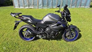 Серый Ямаха XJ6 2013 в Таураге, объемом двигателя 0.60 л и пробегом 17 тыс. км за 3450 €, фото  на AUTOMOTO.COM.LV