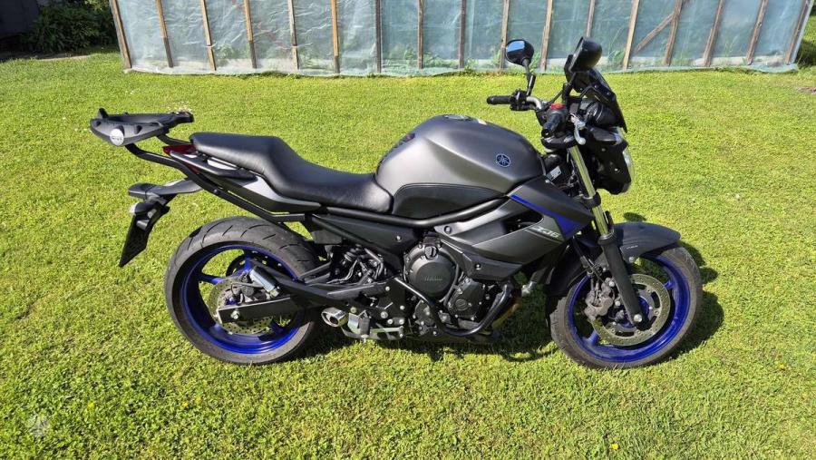Серый Ямаха XJ6 2013 в Таураге, объемом двигателя 0.60 л и пробегом 17 тыс. км за 3450 €, фото 1 на AUTOMOTO.COM.LV