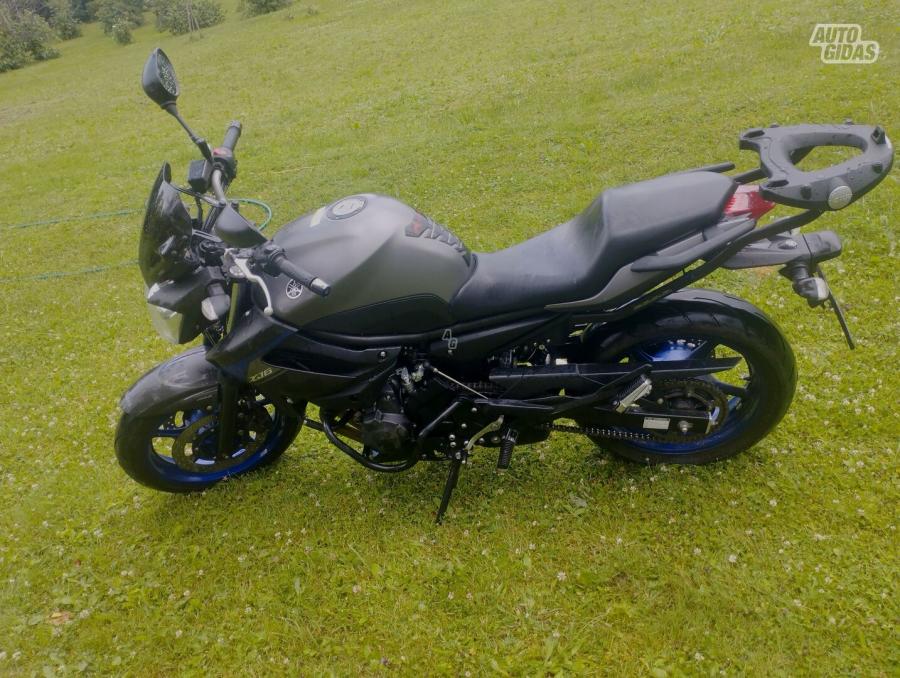 Pelēks Yamaha XJ6 2013 Zarasai, ar dzinēja tilpumu 0.60 L un nobraukumu 18 tūkst. km par 3600 €, foto 3 vietnē AUTOMOTO.COM.LV