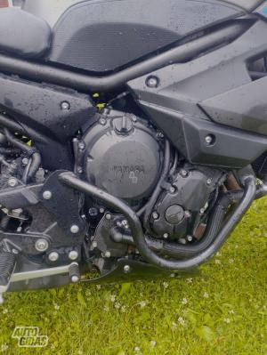 Pelēks Yamaha XJ6 2013 Zarasai, ar dzinēja tilpumu 0.60 L un nobraukumu 18 tūkst. km par 3600 €, foto 13 vietnē AUTOMOTO.COM.LV