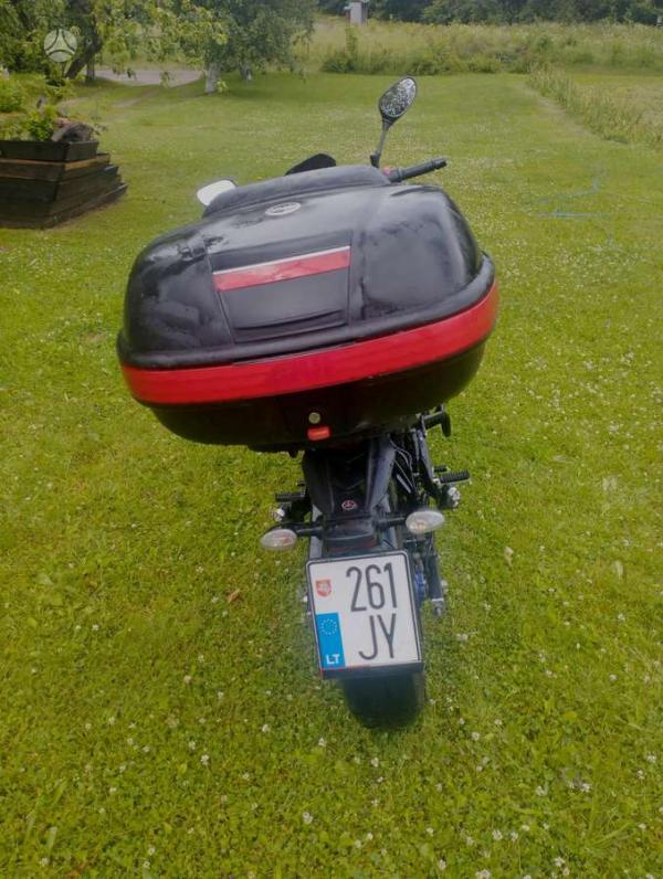 Pelēks Yamaha XJ6 2013 Zarasai, ar dzinēja tilpumu 0.60 L un nobraukumu 18 tūkst. km par 3600 €, foto 7 vietnē AUTOMOTO.COM.LV