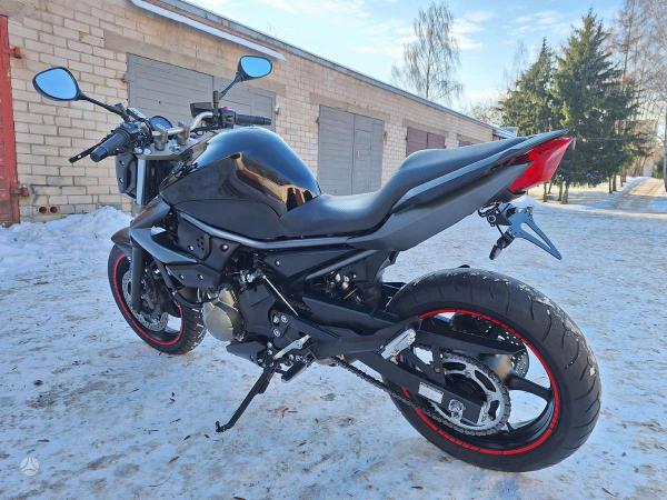 Yamaha XJ6 2009 Prienai, ar dzinēja tilpumu 0.60 L un nobraukumu 17 tūkst. km par 3550 €, foto 5 vietnē AUTOMOTO.COM.LV