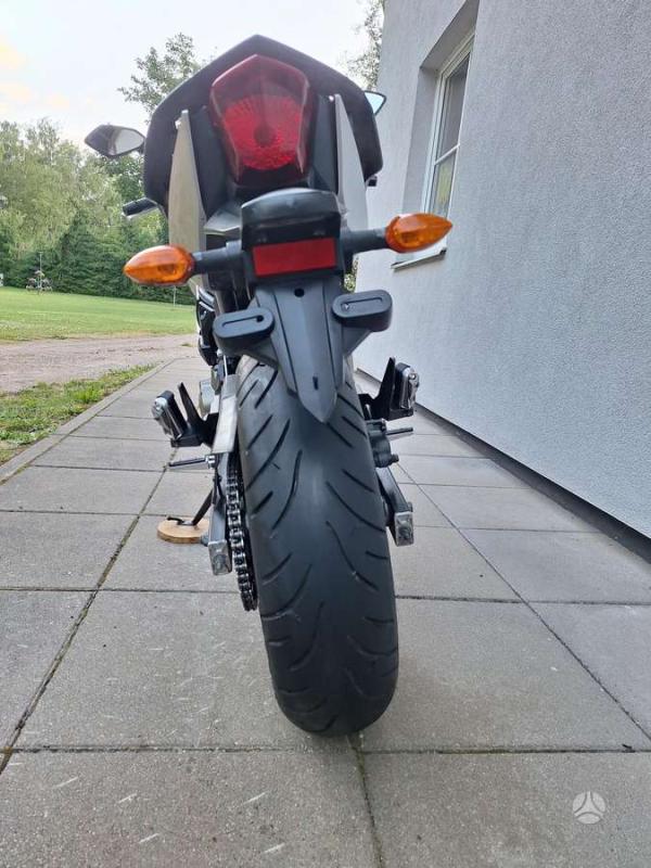 Ямаха XJ6 2009 в Пренай, объемом двигателя 0.60 л и пробегом 32 тыс. км за 3150 €, фото 4 на AUTOMOTO.COM.LV