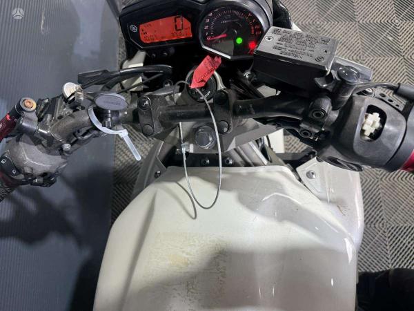 Yamaha XJ6 2009 in Taurage, with an engine capacity of 0.60 L and mileage of 35 thousand km for 1850 €, photo 4 on AUTOMOTO.COM.LV