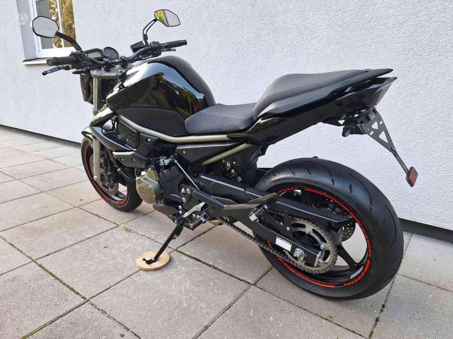 Yamaha XJ6 2009 Prienai, ar dzinēja tilpumu 0.60 L un nobraukumu 10 tūkst. km par 3550 €, foto 23 vietnē AUTOMOTO.COM.LV