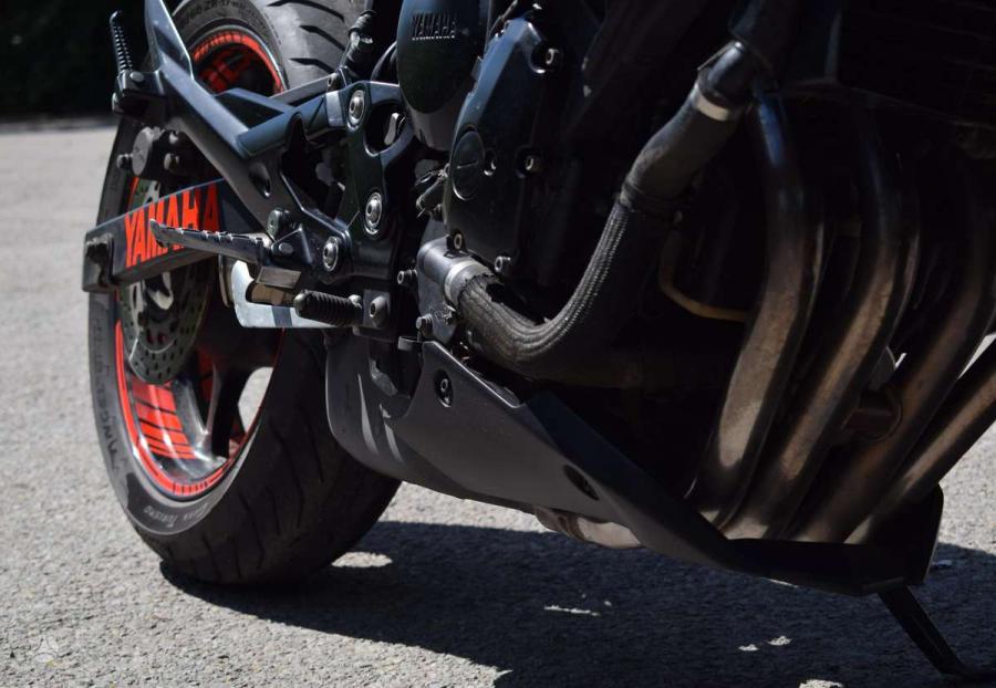Yamaha XJ6 2011 Alīta, ar dzinēja tilpumu 0.60 L un nobraukumu 28 tūkst. km par 3500 €, foto 16 vietnē AUTOMOTO.COM.LV