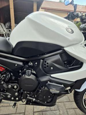 Yamaha XJ6 2012 Prienai, ar dzinēja tilpumu 0.60 L un nobraukumu 36 tūkst. km par 3250 €, foto 19 vietnē AUTOMOTO.COM.LV