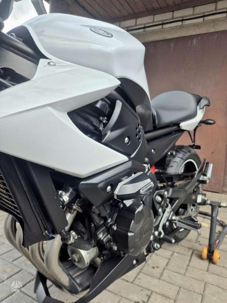 Yamaha XJ6 2012 Prienai, ar dzinēja tilpumu 0.60 L un nobraukumu 36 tūkst. km par 3250 €, foto 20 vietnē AUTOMOTO.COM.LV