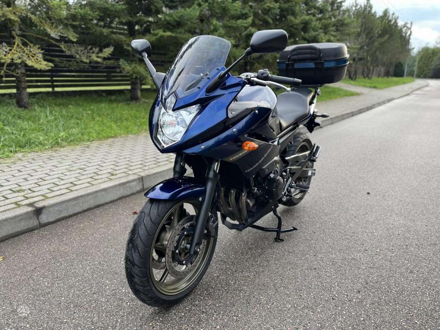 Ямаха XJ6 2012 в Каунас, объемом двигателя 0.60 л и пробегом 23 тыс. км за 3250 €, фото 1 на AUTOMOTO.COM.LV