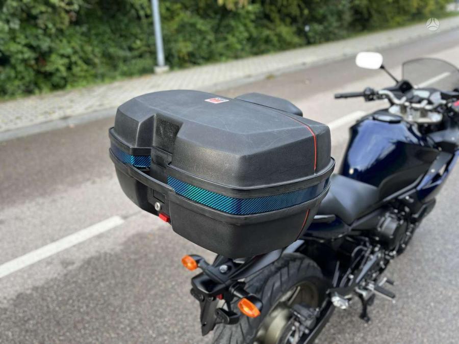 Ямаха XJ6 2012 в Каунас, объемом двигателя 0.60 л и пробегом 23 тыс. км за 3250 €, фото 5 на AUTOMOTO.COM.LV