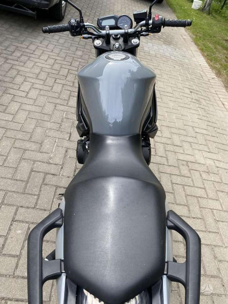 Yamaha XJ6 2013 Kauņa, ar dzinēja tilpumu 0.60 L un nobraukumu 34 tūkst. km par 3300 €, foto 5 vietnē AUTOMOTO.COM.LV