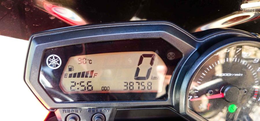 Red Yamaha XJ6 2010 in Alytus, with an engine capacity of 0.60 L and mileage of 38 thousand km for 3400 €, photo 8 on AUTOMOTO.COM.LV