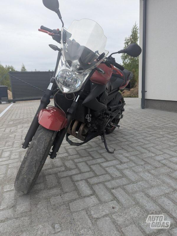 Sarkans Yamaha XJ6 2012 Viļņa, ar dzinēja tilpumu 0.00 L un nobraukumu 28 tūkst. km par 3000 €, foto 3 vietnē AUTOMOTO.COM.LV