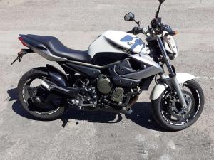 Balts Yamaha XJ6 2010 Panevēža, ar dzinēja tilpumu 0.60 L un nobraukumu 35 tūkst. km par 3100 €, foto 4 vietnē AUTOMOTO.COM.LV