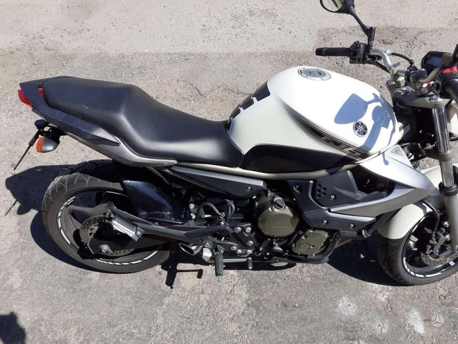 Balts Yamaha XJ6 2010 Panevēža, ar dzinēja tilpumu 0.60 L un nobraukumu 35 tūkst. km par 3100 €, foto 14 vietnē AUTOMOTO.COM.LV