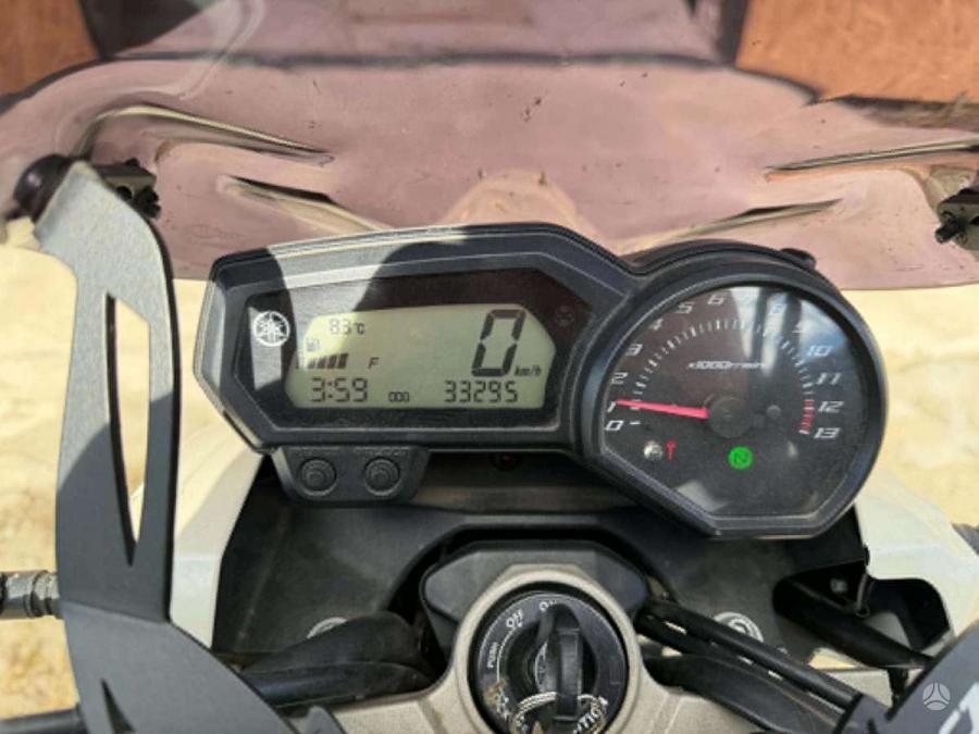 Белый Ямаха XJ6 2011 в Мажейкяй, объемом двигателя 0.60 л и пробегом 33 тыс. км за 3250 €, фото 7 на AUTOMOTO.COM.LV