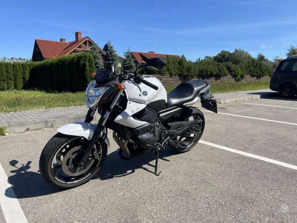 Balts Yamaha XJ6 2011 Klaipėda, ar dzinēja tilpumu 0.60 L un nobraukumu 34 tūkst. km par 3200 €, foto 4 vietnē AUTOMOTO.COM.LV