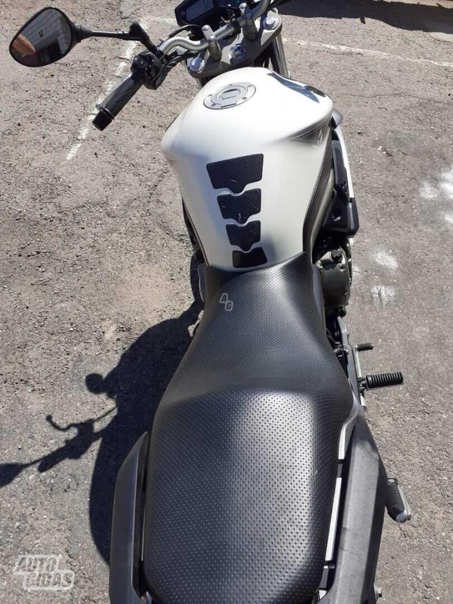 White Yamaha XJ6 2011 in Panevezys, with an engine capacity of 0.60 L and mileage of 35 thousand km for 3000 €, photo 5 on AUTOMOTO.COM.LV