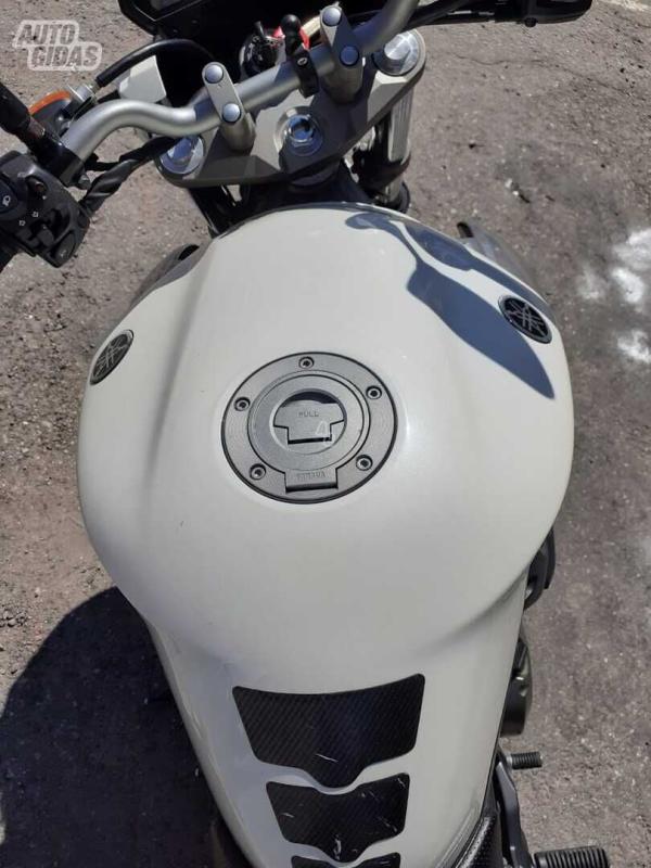 Balts Yamaha XJ6 2011 Panevēža, ar dzinēja tilpumu 0.60 L un nobraukumu 35 tūkst. km par 3000 €, foto 5 vietnē AUTOMOTO.COM.LV
