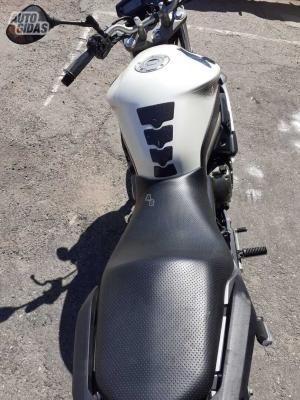 White Yamaha XJ6 2011 in Panevezys, with an engine capacity of 0.60 L and mileage of 35 thousand km for 2900 €, photo 5 on AUTOMOTO.COM.LV