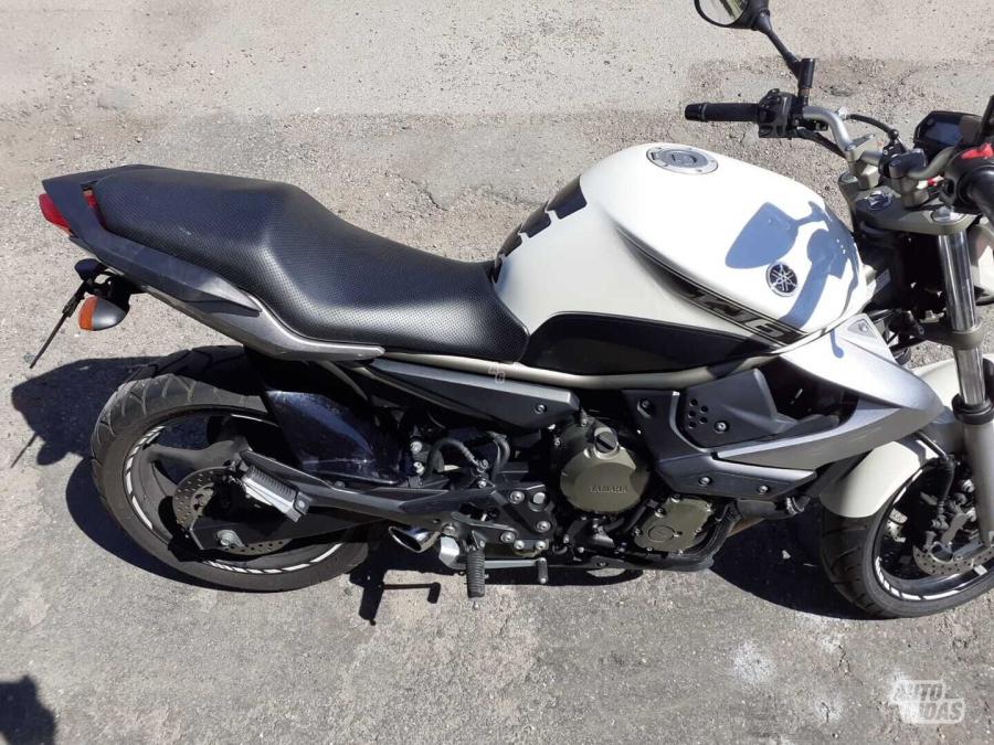 White Yamaha XJ6 2011 in Panevezys, with an engine capacity of 0.60 L and mileage of 35 thousand km for 2900 €, photo 12 on AUTOMOTO.COM.LV