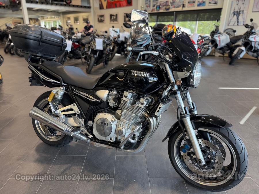 Melns Yamaha XJR 1300 2001 Tallina, ar dzinēja tilpumu 1.25 L un nobraukumu 49 tūkst. km par 3490 €, foto 1 vietnē AUTOMOTO.COM.LV