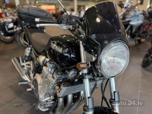 Melns Yamaha XJR 1300 2001 Tallina, ar dzinēja tilpumu 1.25 L un nobraukumu 49 tūkst. km par 3490 €, foto 11 vietnē AUTOMOTO.COM.LV