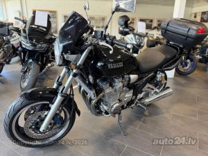 Melns Yamaha XJR 1300 2001 Tallina, ar dzinēja tilpumu 1.25 L un nobraukumu 49 tūkst. km par 3490 €, foto 12 vietnē AUTOMOTO.COM.LV