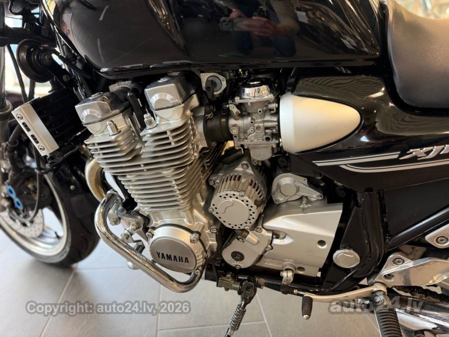 Melns Yamaha XJR 1300 2001 Tallina, ar dzinēja tilpumu 1.25 L un nobraukumu 49 tūkst. km par 3490 €, foto 16 vietnē AUTOMOTO.COM.LV
