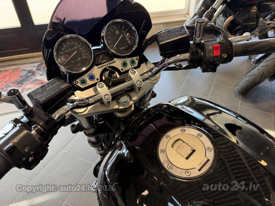 Melns Yamaha XJR 1300 2001 Tallina, ar dzinēja tilpumu 1.25 L un nobraukumu 49 tūkst. km par 3490 €, foto 17 vietnē AUTOMOTO.COM.LV